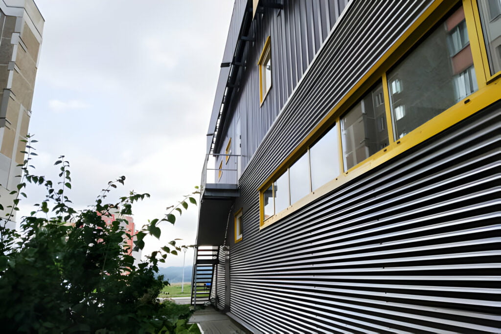 Best Siding and Aluminum Capping Contractors in NYC - Residential ...